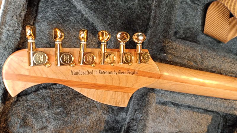 The Viper | Monster Guitars